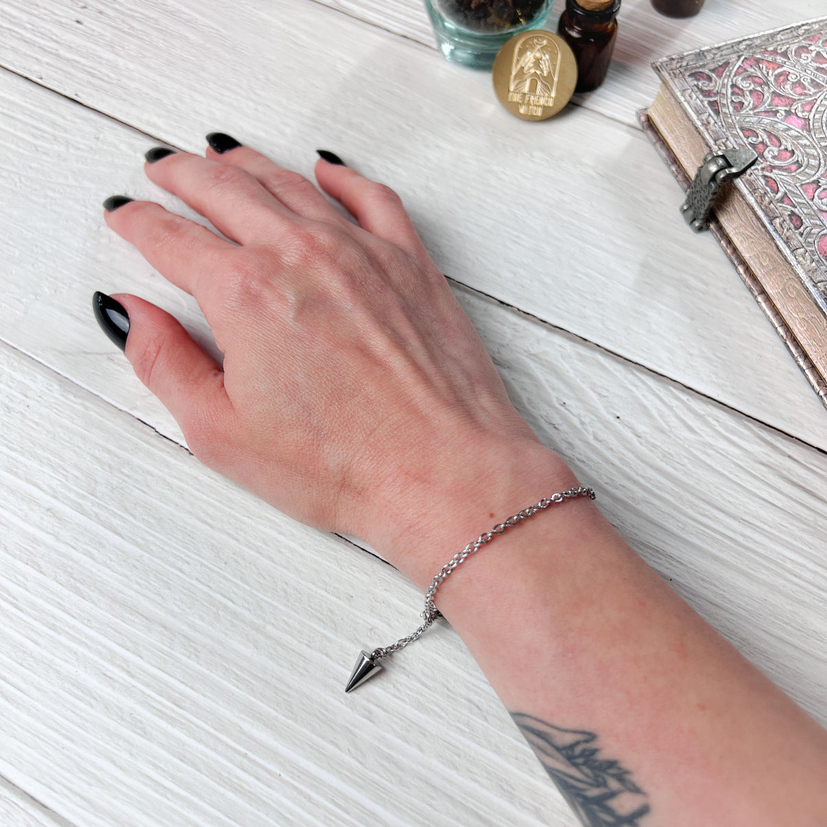 Secret pendulum bracelet, discreet divination tool – Baguette Magick