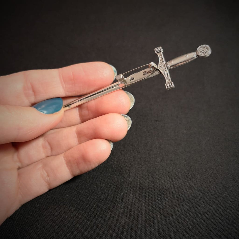 Excalibur sword brooch - Baguette Magick