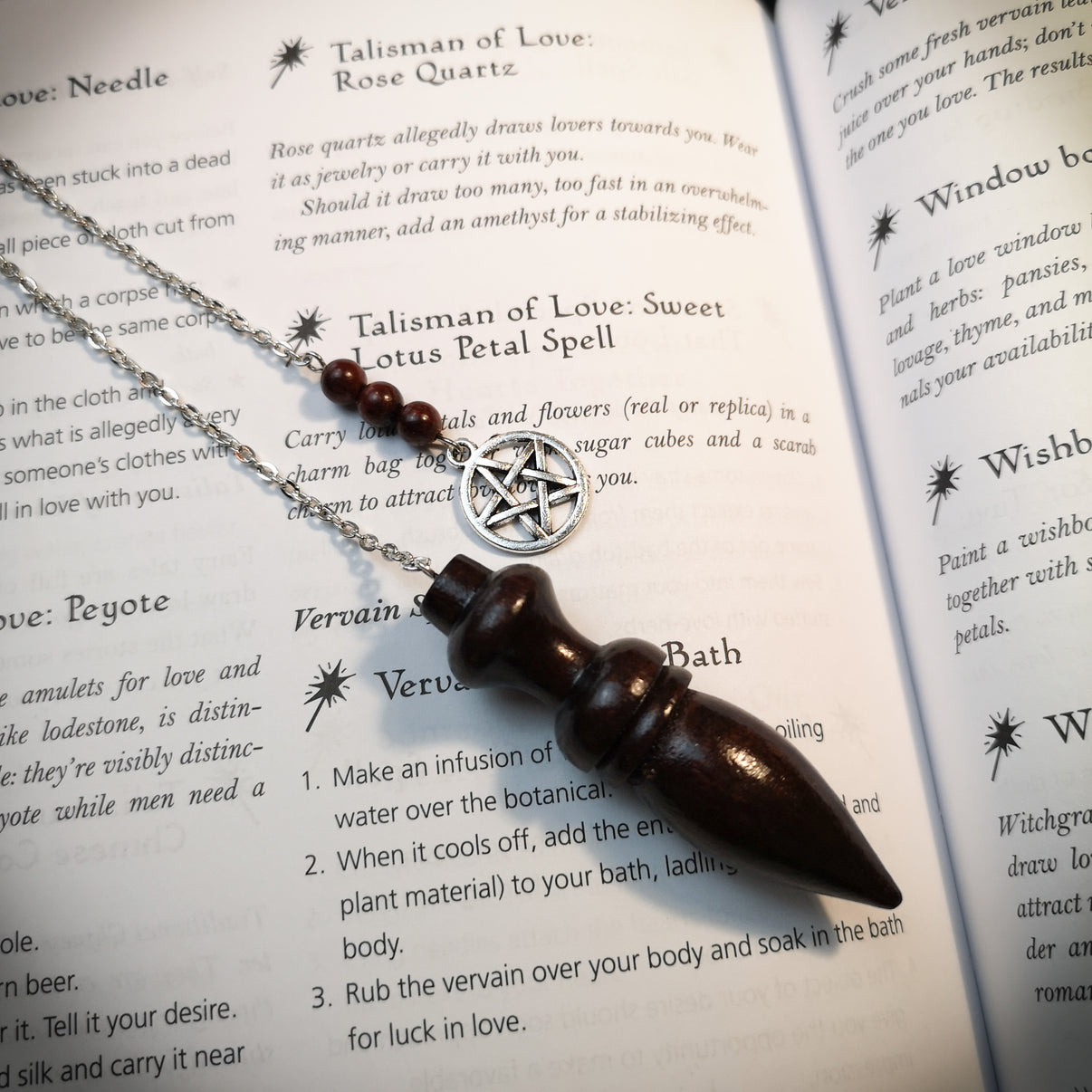 Coconut wood pentacle dowsing pendulum for divination – Baguette Magick